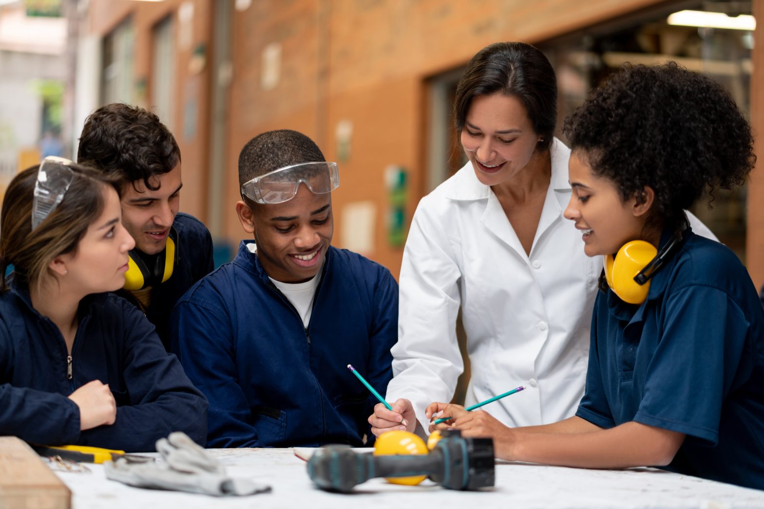 IAESTE UK - Work. Experience. Discover.